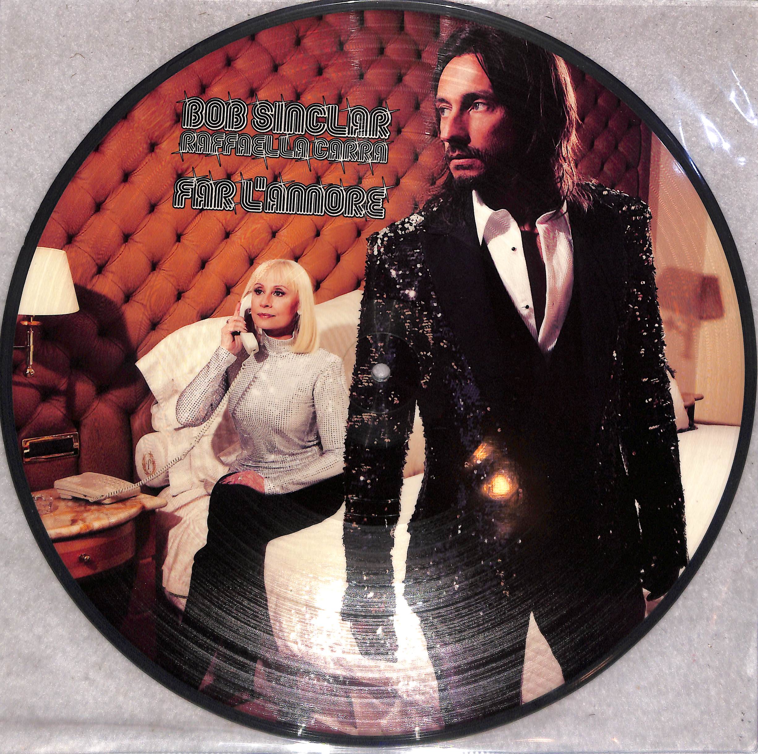 Far L'Amore by Bob Sinclar & Raffaella Carrà | PosseCut.com