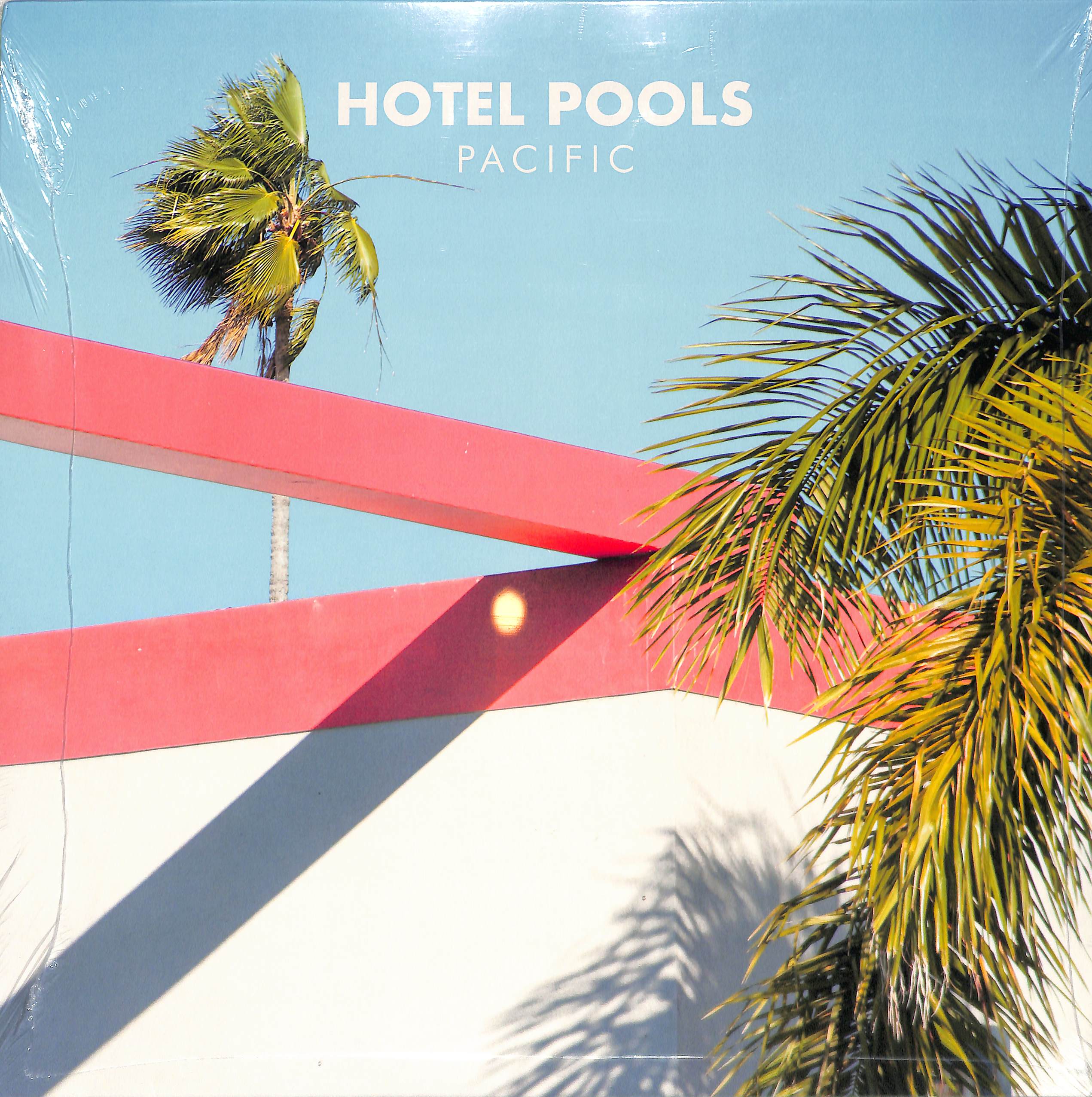 Pacific by Hotel Pools | PosseCut.com
